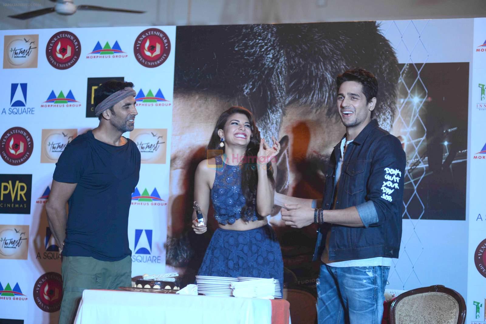 Akshay kumar, Sidharth Malhotra, Jacqueline Fernandez promote brothers in imprial, Delhi on 11th ...